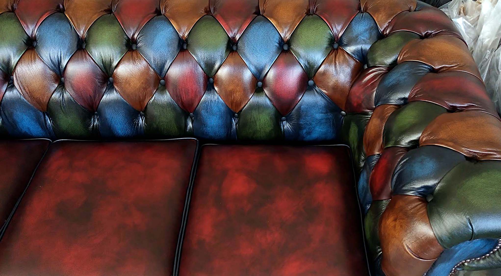 Divano Chesterfield Patchwork Harleq Pelle Vintage, Nuovo Made in England